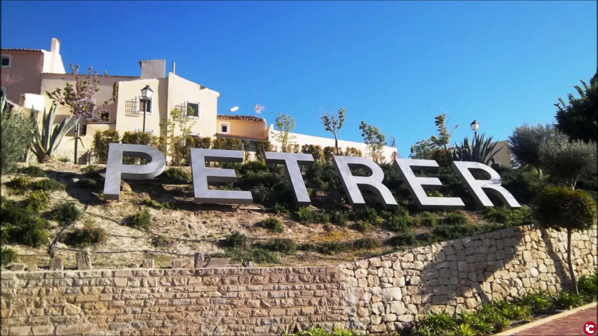 La semana pasada nuestra compañera Rosa Vidal se acercaba a Petrer para ...